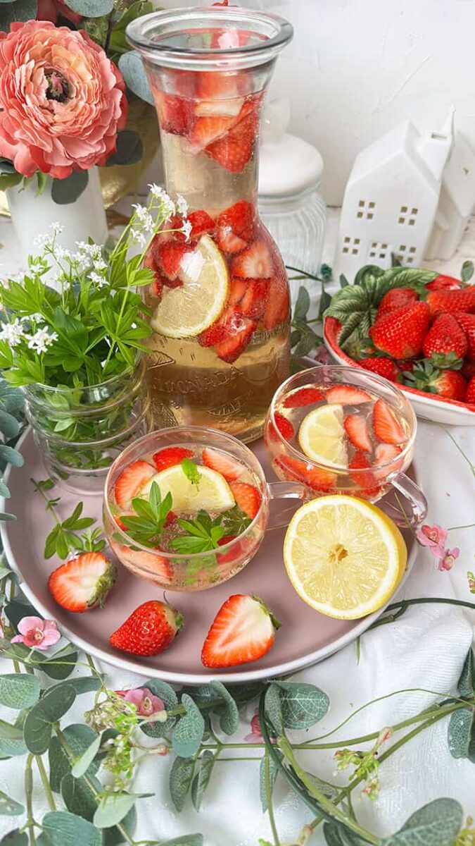 Maibowle selber machen: Frühlingsfrisch, spritzig & einfach 100% Waldmeister-Aroma